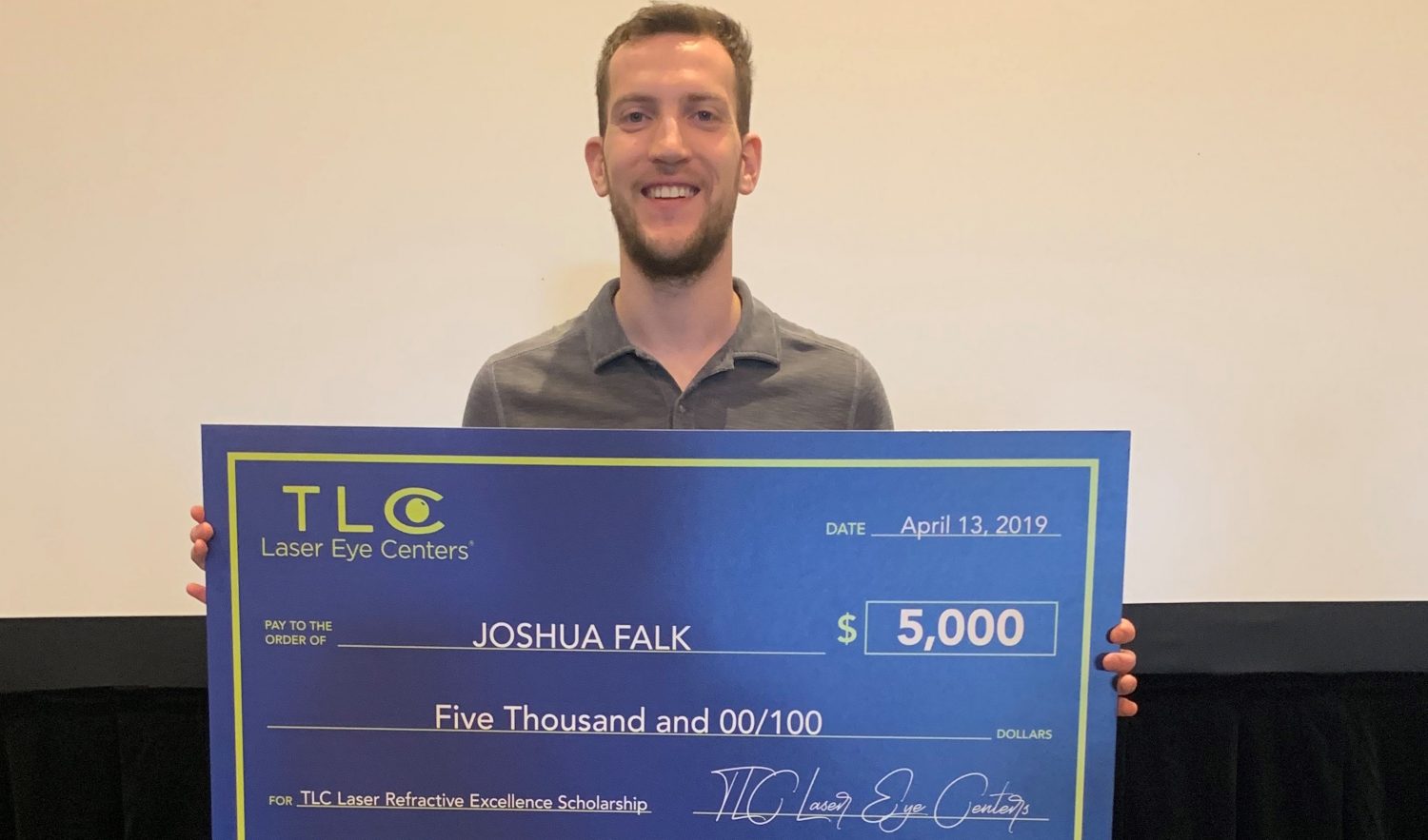 New TLC Laser Refractive Excellence Scholarship Winner