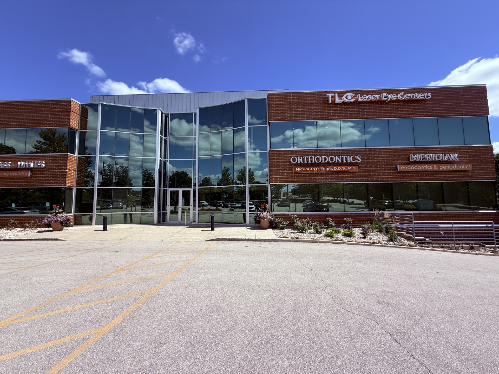 Milwaukee's Trusted LASIK Eye Surgery Provider - LASIK at TLC Laser Eye ...