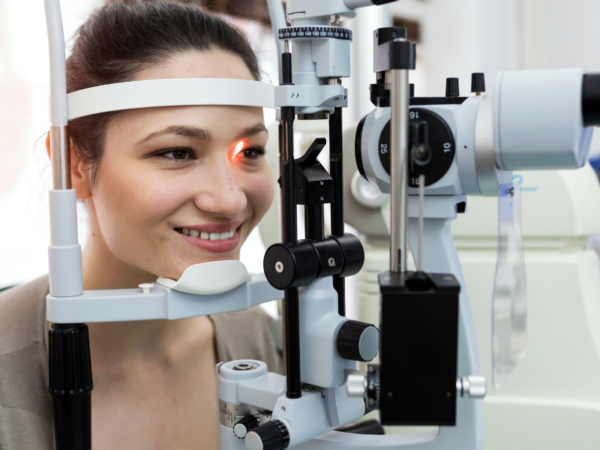 Farsightedness: Recognizing the Symptoms - LASIK at TLC Laser Eye Centers